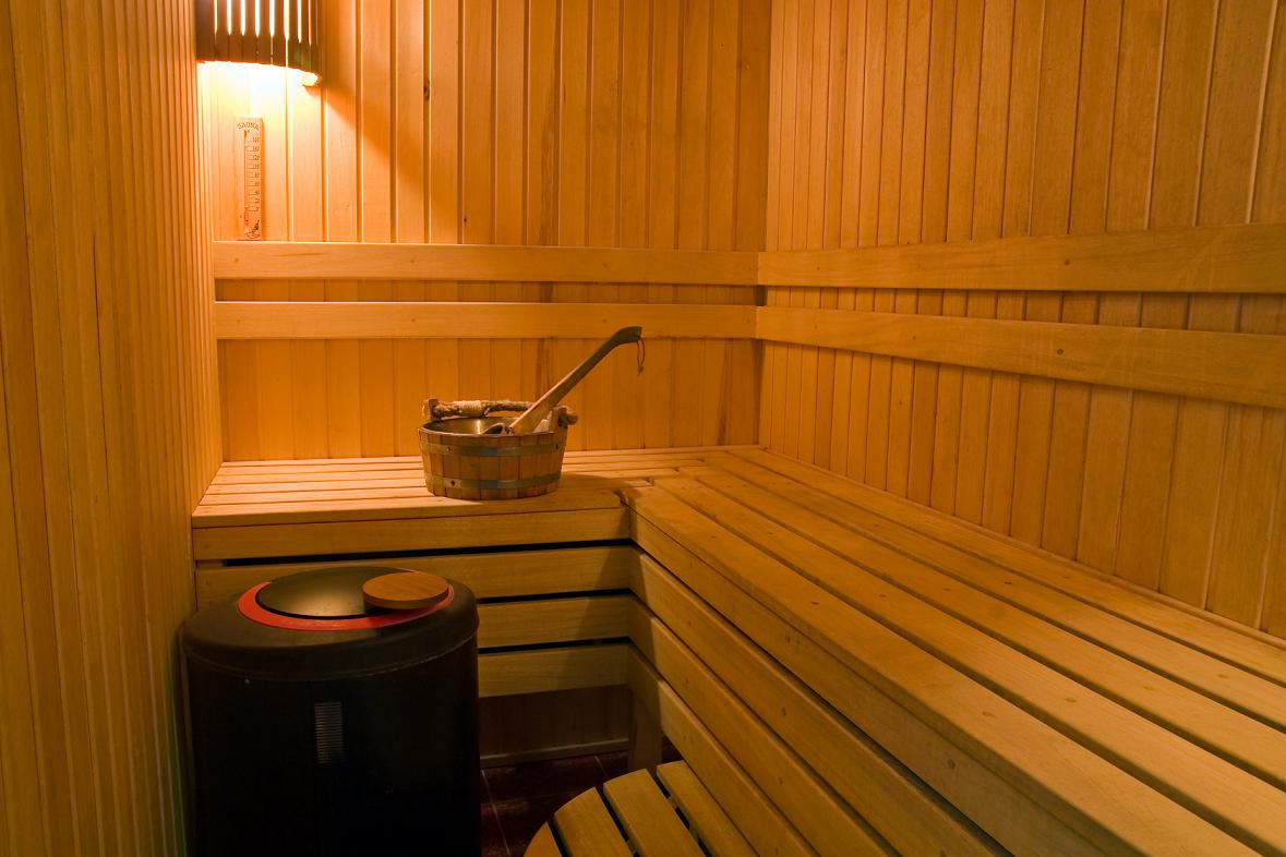Cách sử dụng phòng xông hơi khô sauna tốt nhất